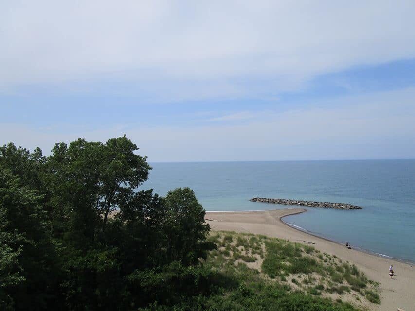 A Local's Guide to Lake Erie Beaches - LA Family Travel