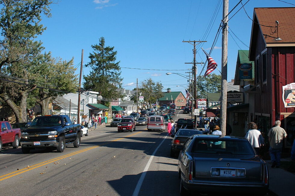 Holiday Family Shopping in Ohio's Amish Country - LA Family Travel