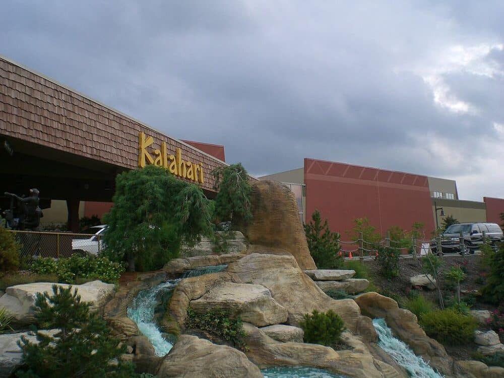 A Weekend at Ohio's Kalahari Indoor Waterpark - LA Family Travel