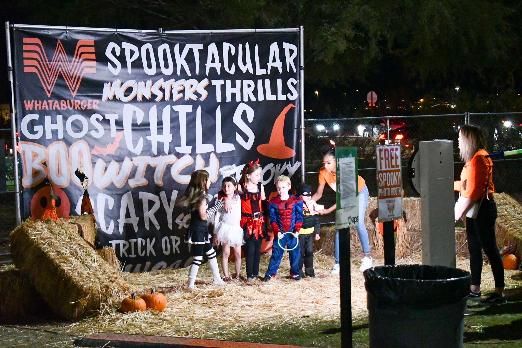 Float Like A Ghost At The Spooktacular Hot Air Balloon Festival - LA ...