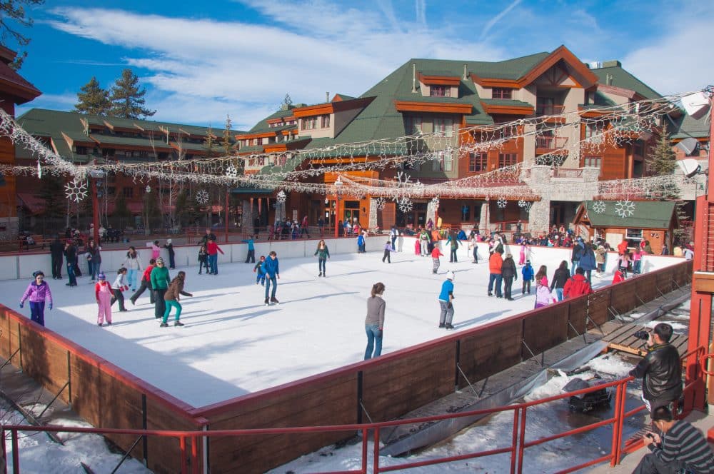 9 Awesome Outdoor Activities You Can Only Do In Lake Tahoe In December ...
