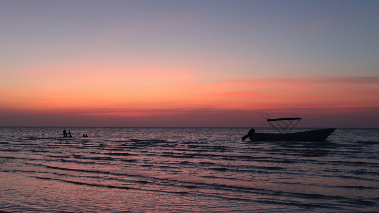 Best Beaches in Antigua for Families: 13 Hidden Gems and Popular ...