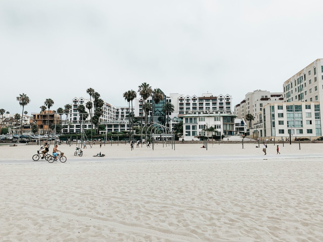 Sun, Sand, and Suite Dreams at these 13 California Luxury Beach Resorts ...